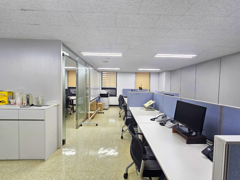 강남역 사무실 임대 /대형 빌딩 가성비 소형 사무실 / 주차 1대 가능