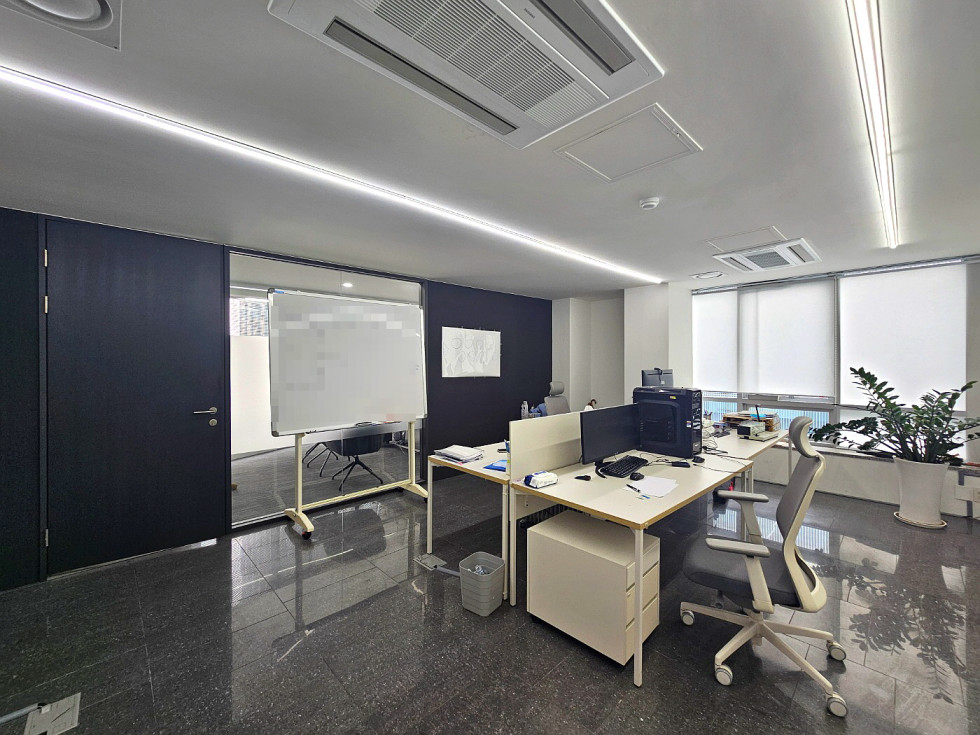 [50py]선릉역 사무실 임대/ 화이트톤 인테리어 / 수려한 외관 / 디자인 및 건축업체 추천